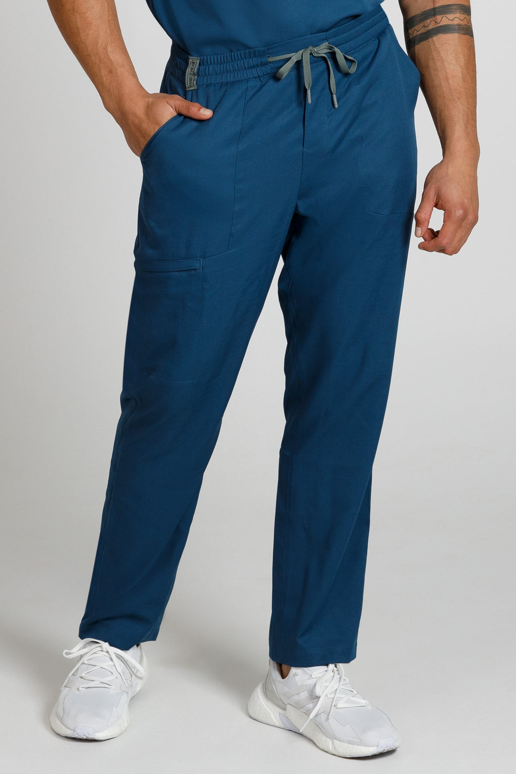 The Outback Cargo Scrub Pants - Gemstone Teal – Sustainable Scrubs